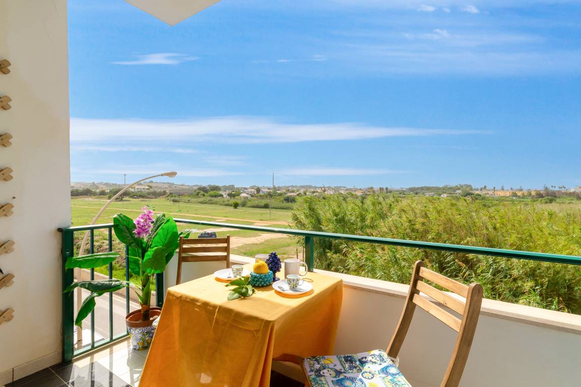 65 M² Apartamento ∙ 2 Habitaciones ∙ 5 Huéspedes - Pachino