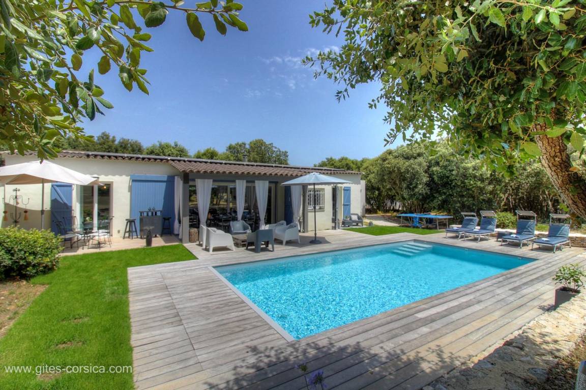 98 M² Gîte ∙ 4 Chambres ∙ 8 Personnes - Bonifacio