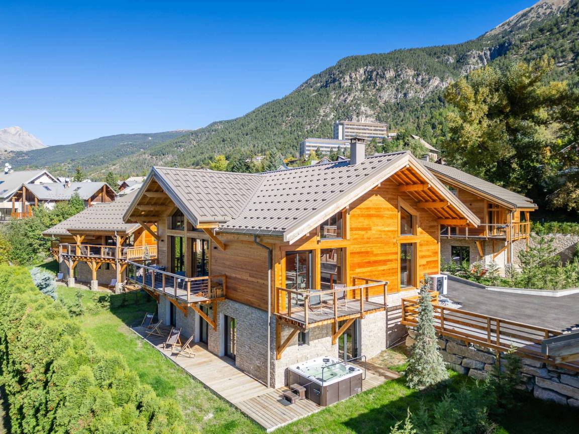 276 M² Chalet ∙ 5 Chambres ∙ 12 Personnes - Vallée de la Clarée