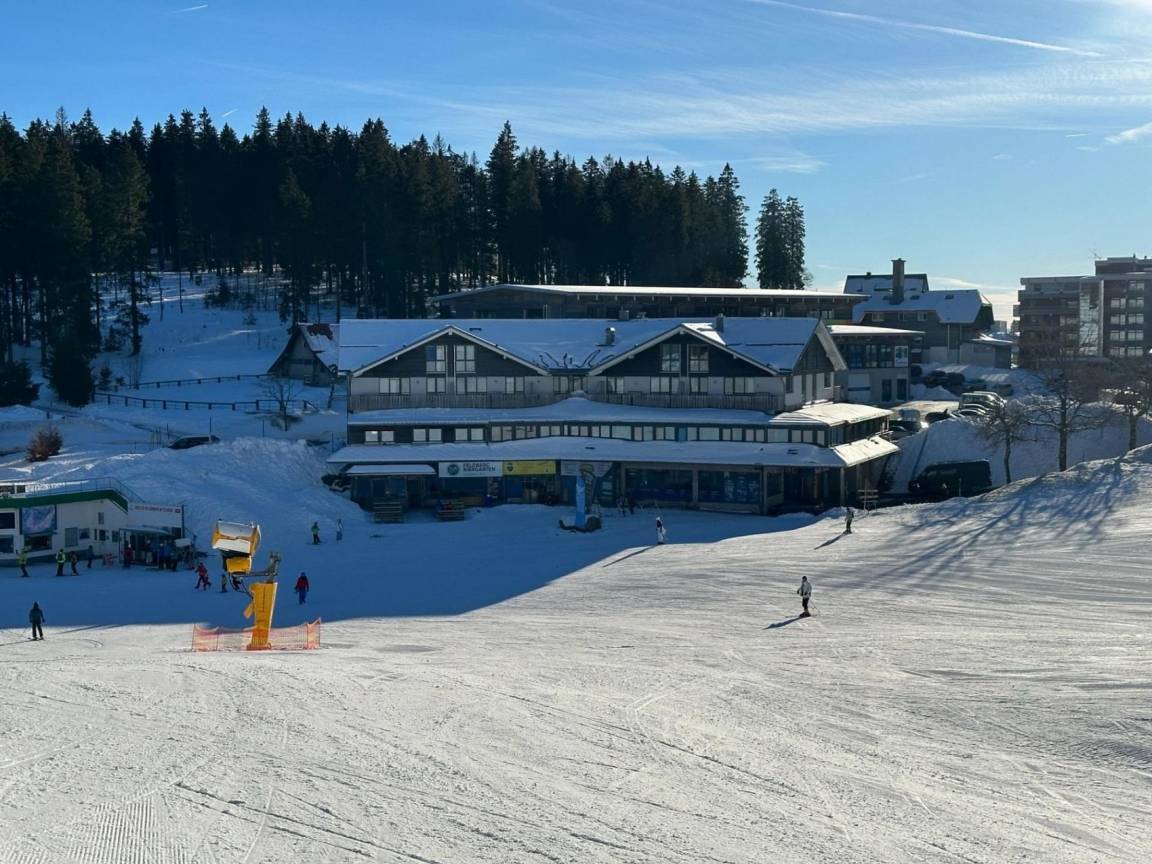 115 M² Appartement ∙ 3 Slaapkamers ∙ 5 Gasten - Feldberg