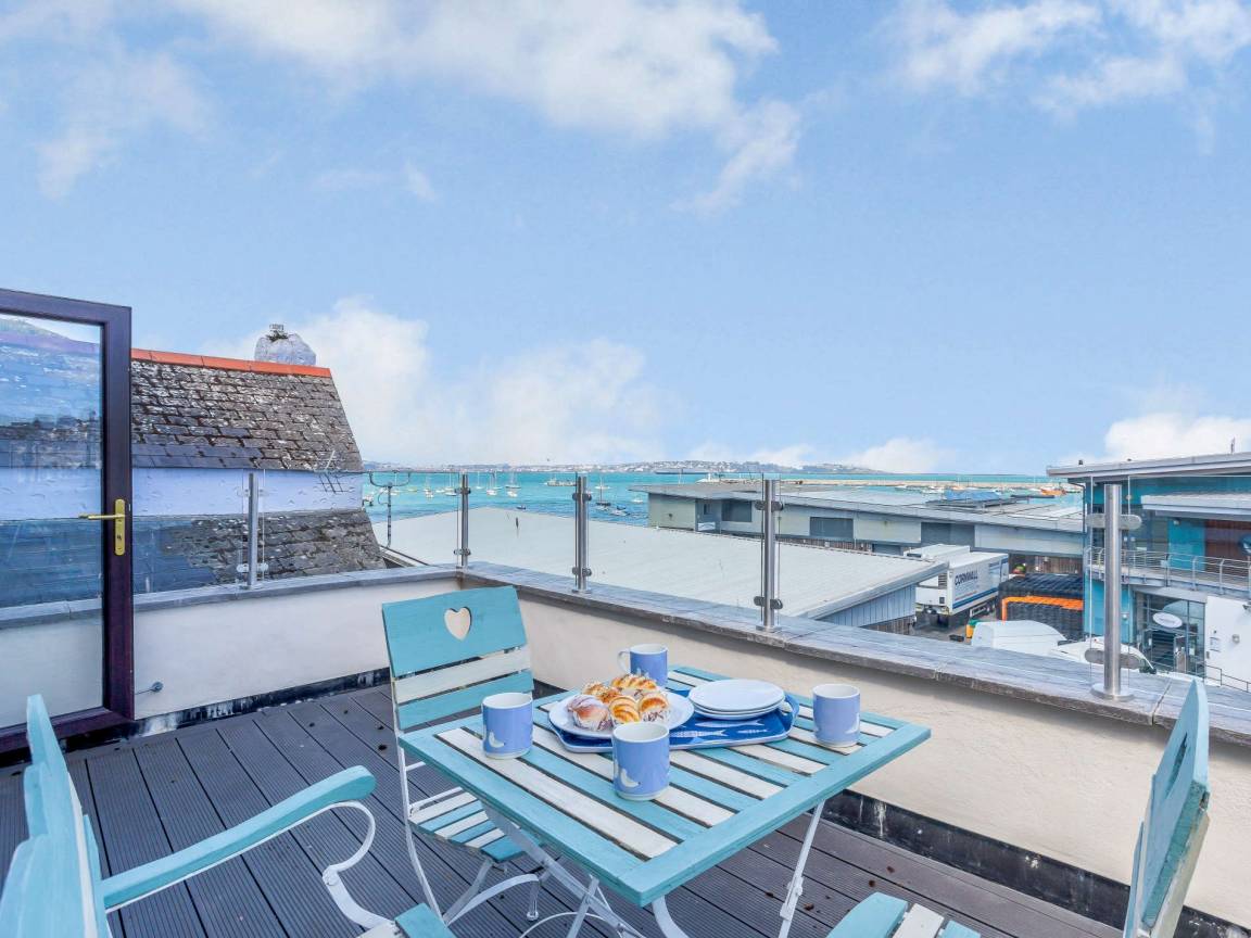 Cottage ∙ 4 Bedrooms ∙ 8 Guests - Brixham