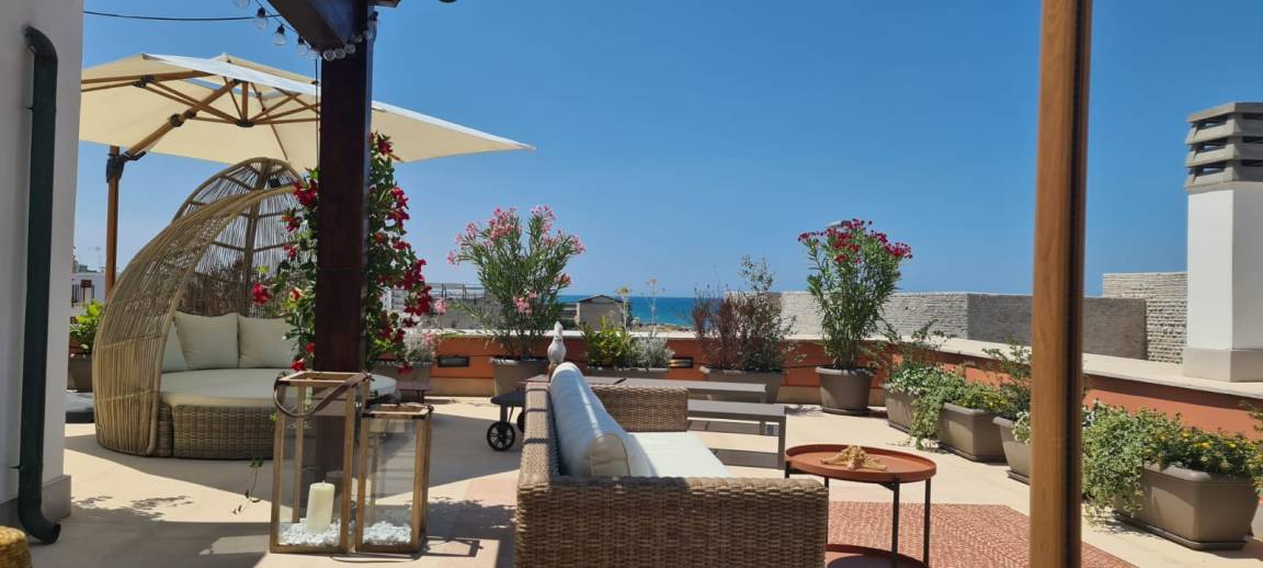 300 M² House ∙ 2 Bedrooms ∙ 4 Guests - Andria