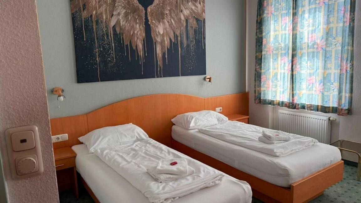 12 M² Hotel ∙ 2 Gäste - Sankt Pölten