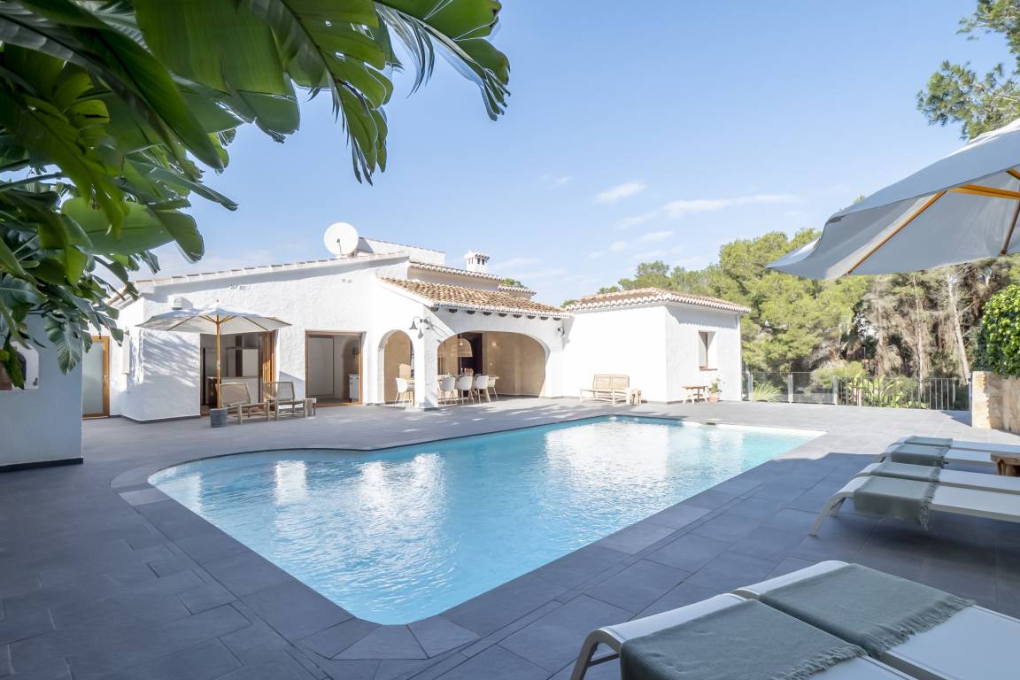 277 M² Villa ∙ 5 Slaapkamers ∙ 10 Gasten - Jávea