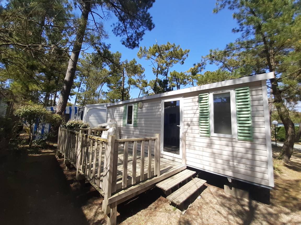 27 M² Camping ∙ 2 Bedrooms ∙ 4 Guests - Vendée