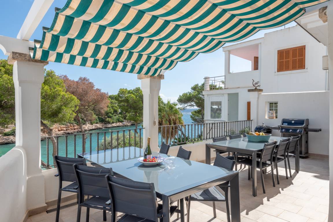 200 M² Villa ∙ 5 Bedrooms ∙ 10 Guests - Cala d'Or