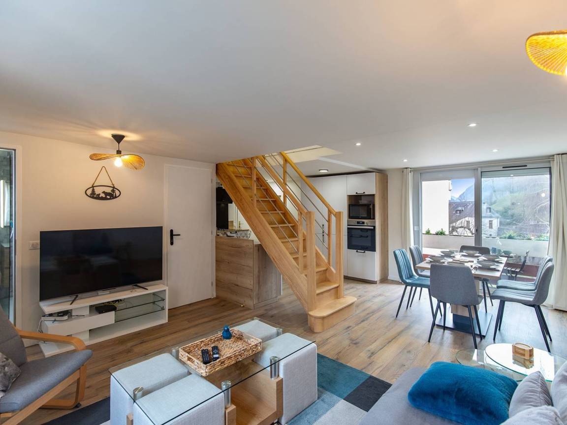 90 M² Apartamento ∙ 3 Habitaciones ∙ 8 Huéspedes - Argelès-Gazost