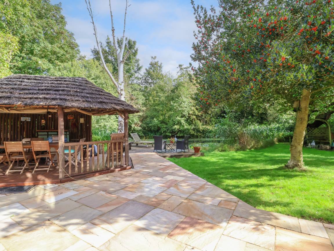 Cottage ∙ 4 Bedrooms ∙ 8 Guests - Ipswich, UK