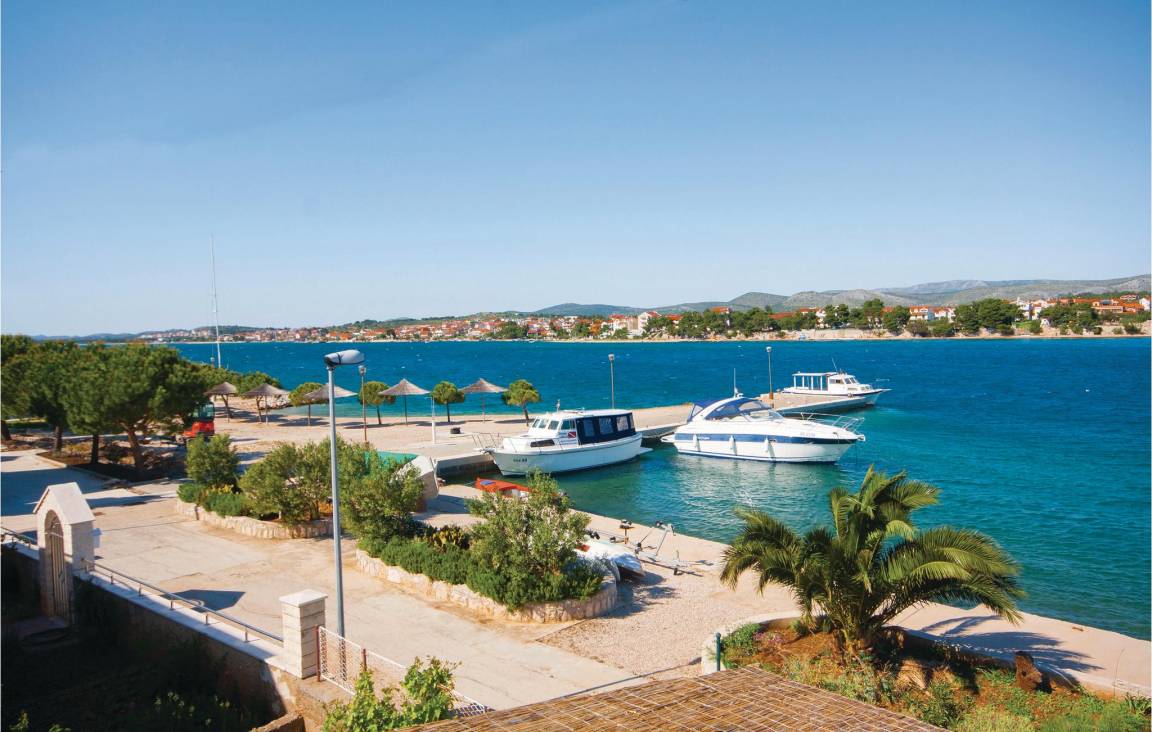 42 M² Apartamento ∙ 1 Habitación ∙ 4 Huéspedes - Brodarica