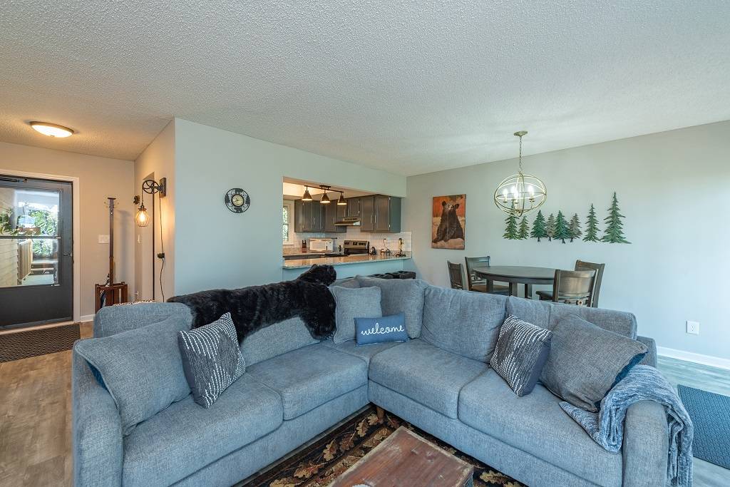 108 M² House ∙ 2 Bedrooms ∙ 4 Guests - Lake Lure, NC