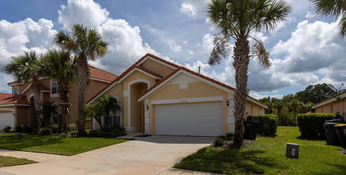 180 M² House ∙ 4 Bedrooms ∙ 8 Guests - Davenport, FL