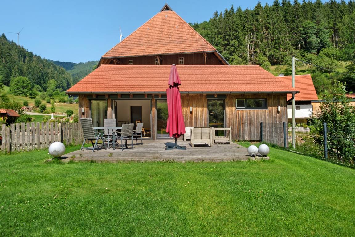 110 M² Ferienhaus ∙ 2 Schlafzimmer ∙ 4 Gäste - Elzach