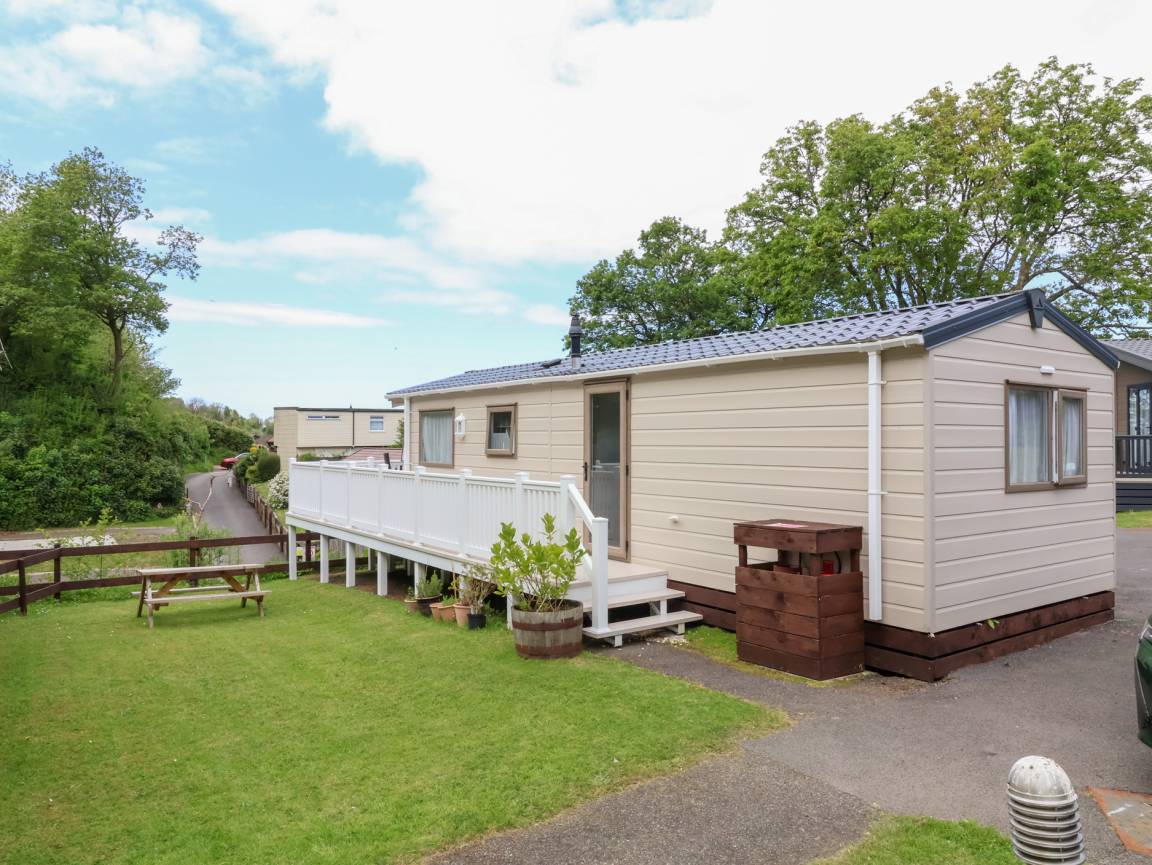 Cottage ∙ 2 Bedrooms ∙ 4 Guests - Combe Martin Bay