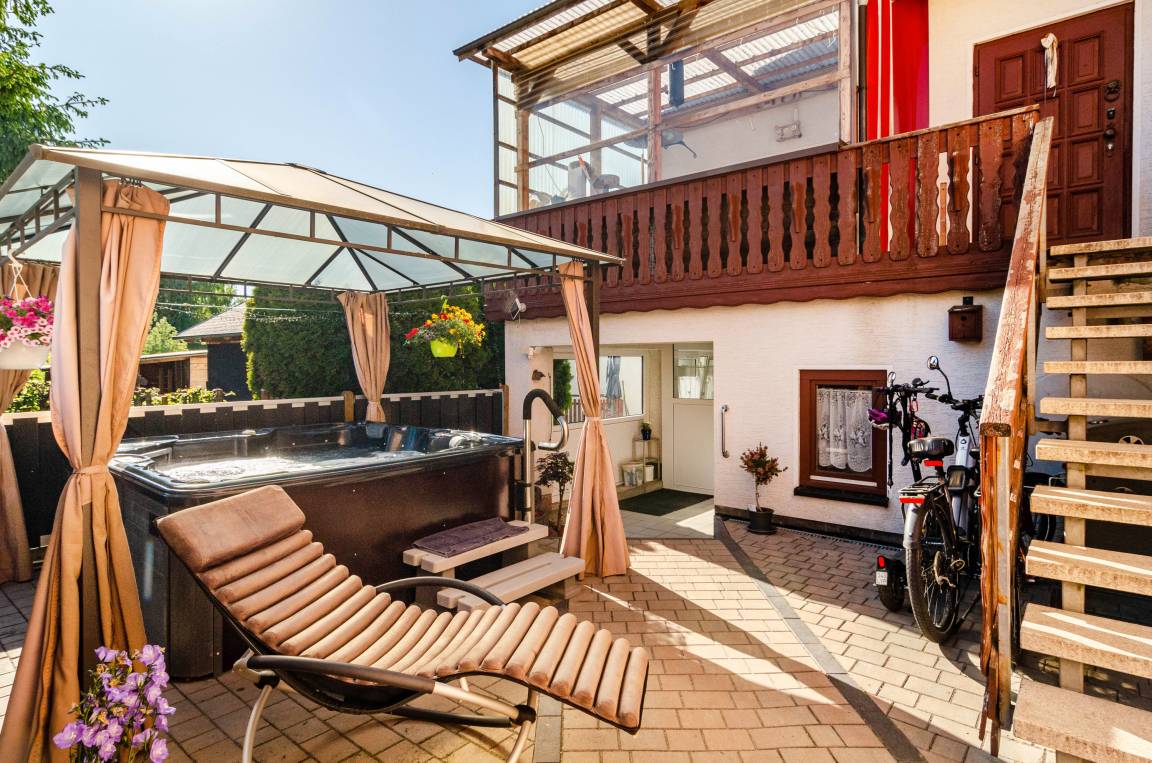 60 M² Ferienwohnung ∙ 1 Schlafzimmer ∙ 4 Gäste - Hofgeismar