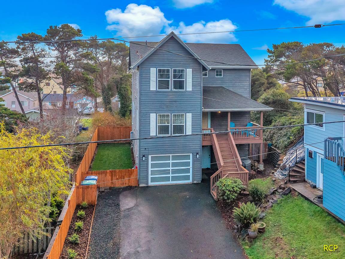 243 M² House ∙ 5 Bedrooms ∙ 15 Guests - Oregon