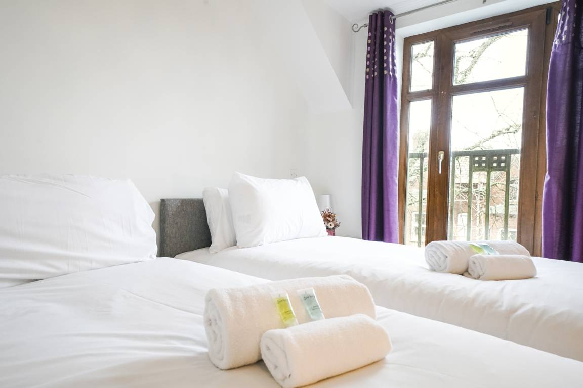 111 M² Maison De Vacances ∙ 4 Chambres ∙ 8 Personnes - Belfast
