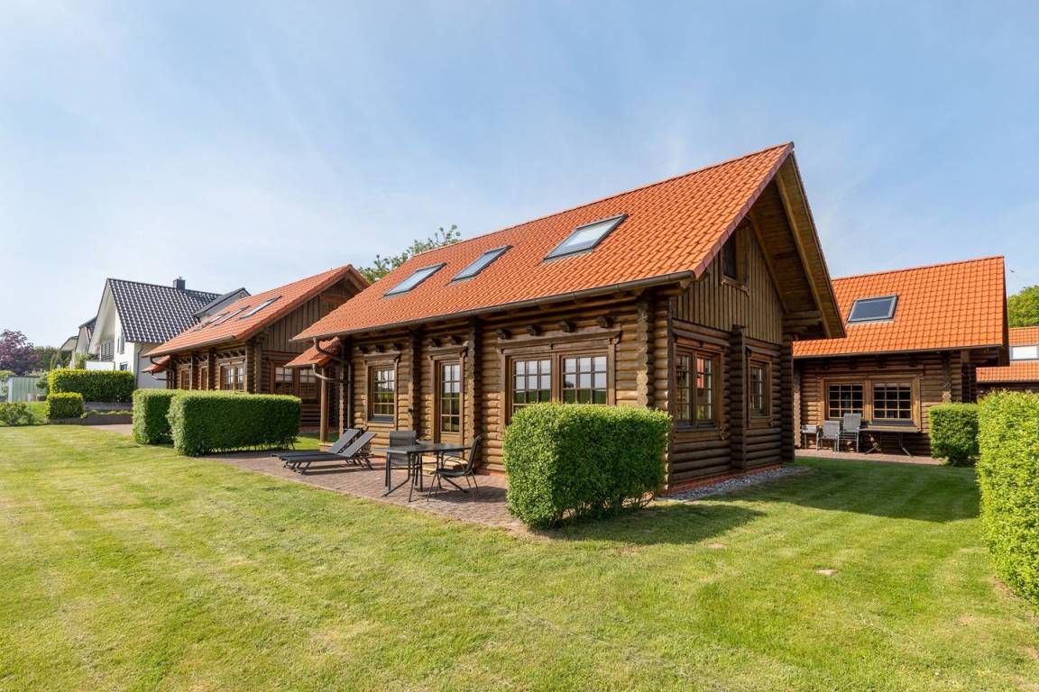 90 M² Ferienhaus ∙ 2 Schlafzimmer ∙ 5 Gäste - Sassnitz