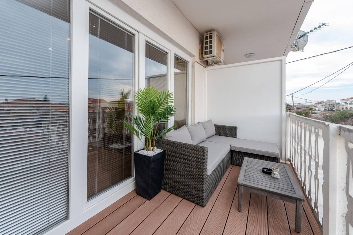 55 M² Ferienwohnung ∙ 1 Schlafzimmer ∙ 5 Gäste - Sali