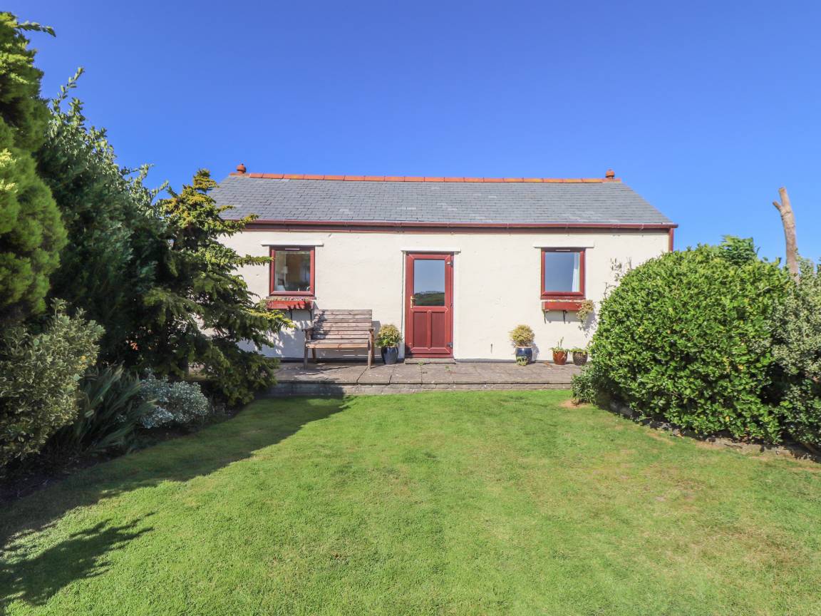 Cottage ∙ 2 Bedrooms ∙ 4 Guests - Redruth
