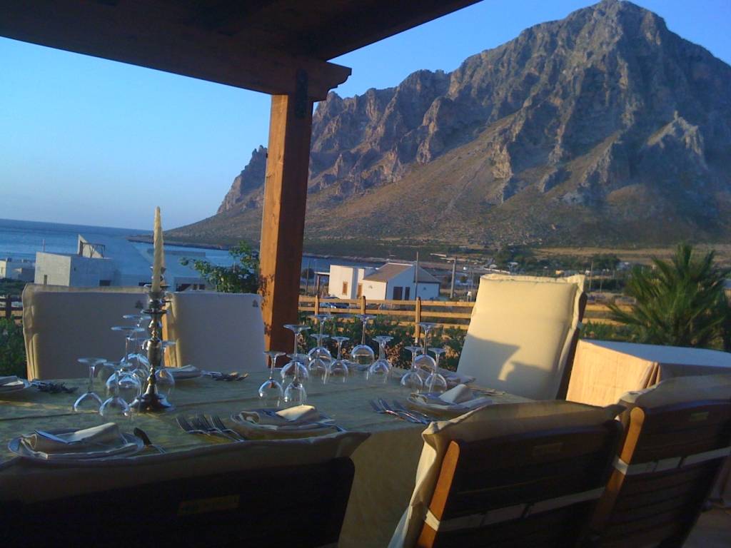 150 M² Villa ∙ 4 Bedrooms ∙ 10 Guests - San Vito Lo Capo