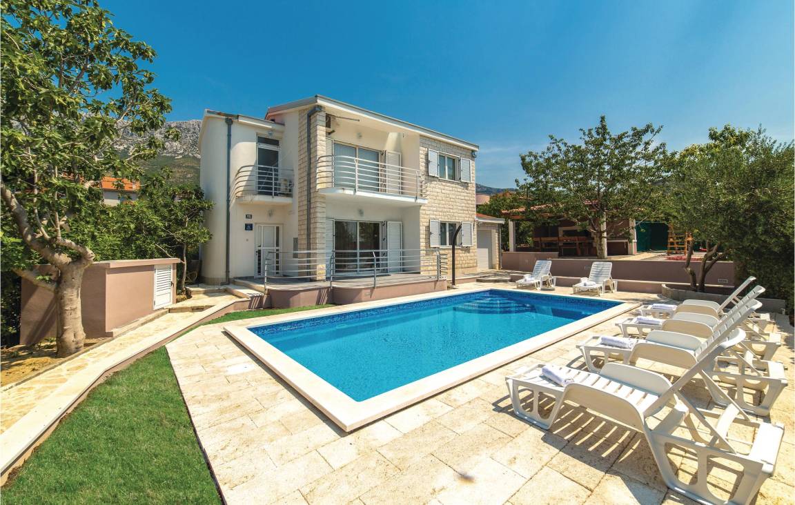 111 M² Ferienhaus ∙ 4 Schlafzimmer ∙ 8 Gäste - Split