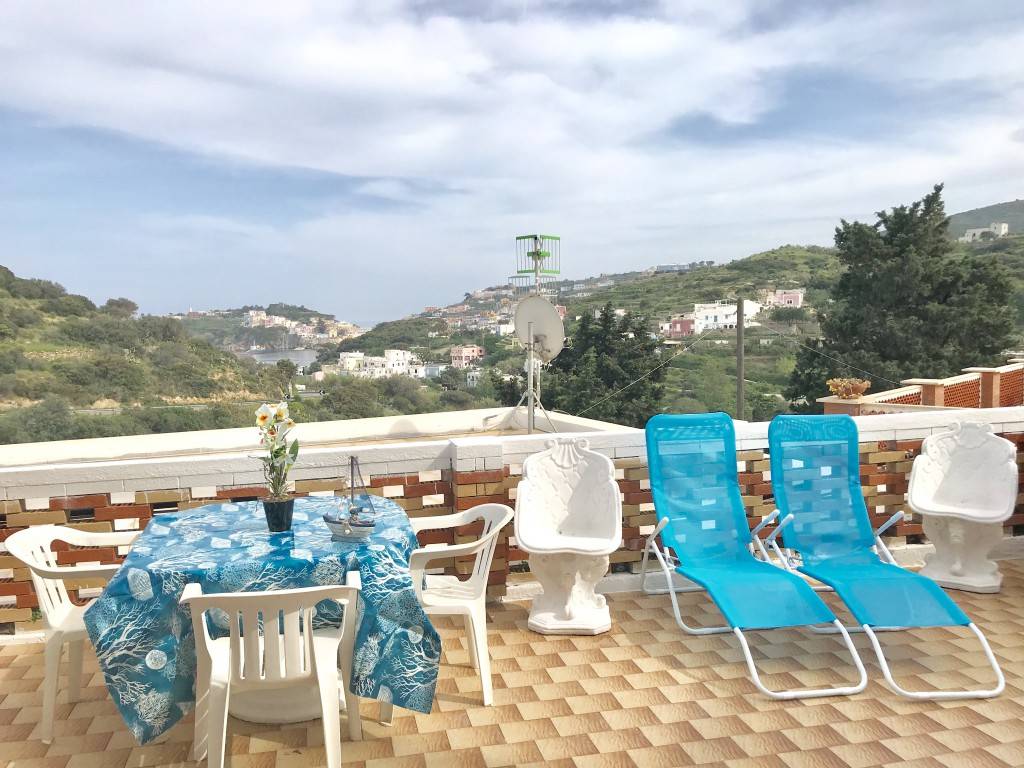 35 M² Ferienwohnung ∙ 1 Schlafzimmer ∙ 3 Gäste - Ponza