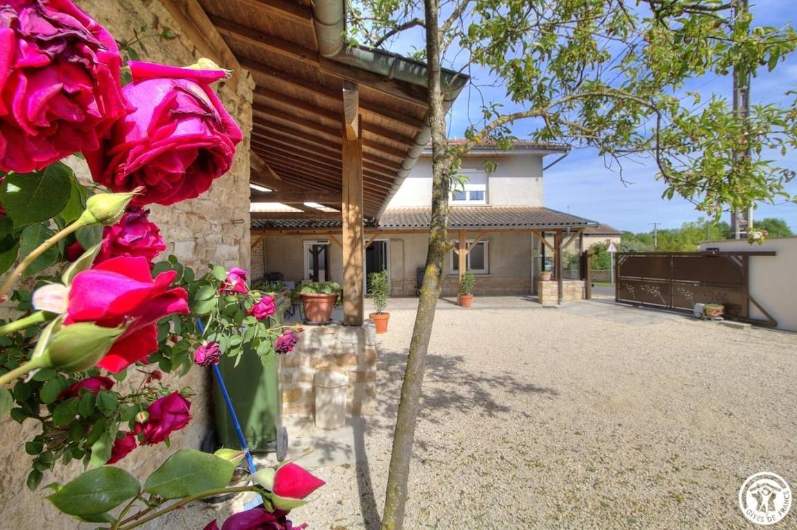 92 M² Gîte ∙ 2 Habitaciones ∙ 6 Huéspedes - Mâcon