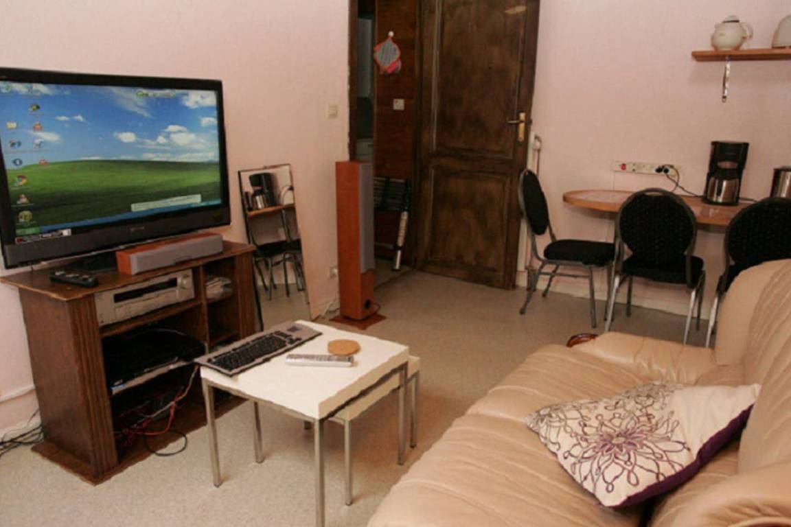 65 M² Appartement ∙ 1 Slaapkamer ∙ 2 Gasten - Brussel