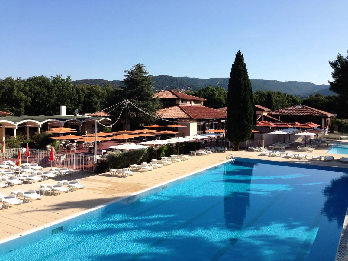 30 M² Hotel ∙ 3 Bedrooms ∙ 1 Guest - Hyères