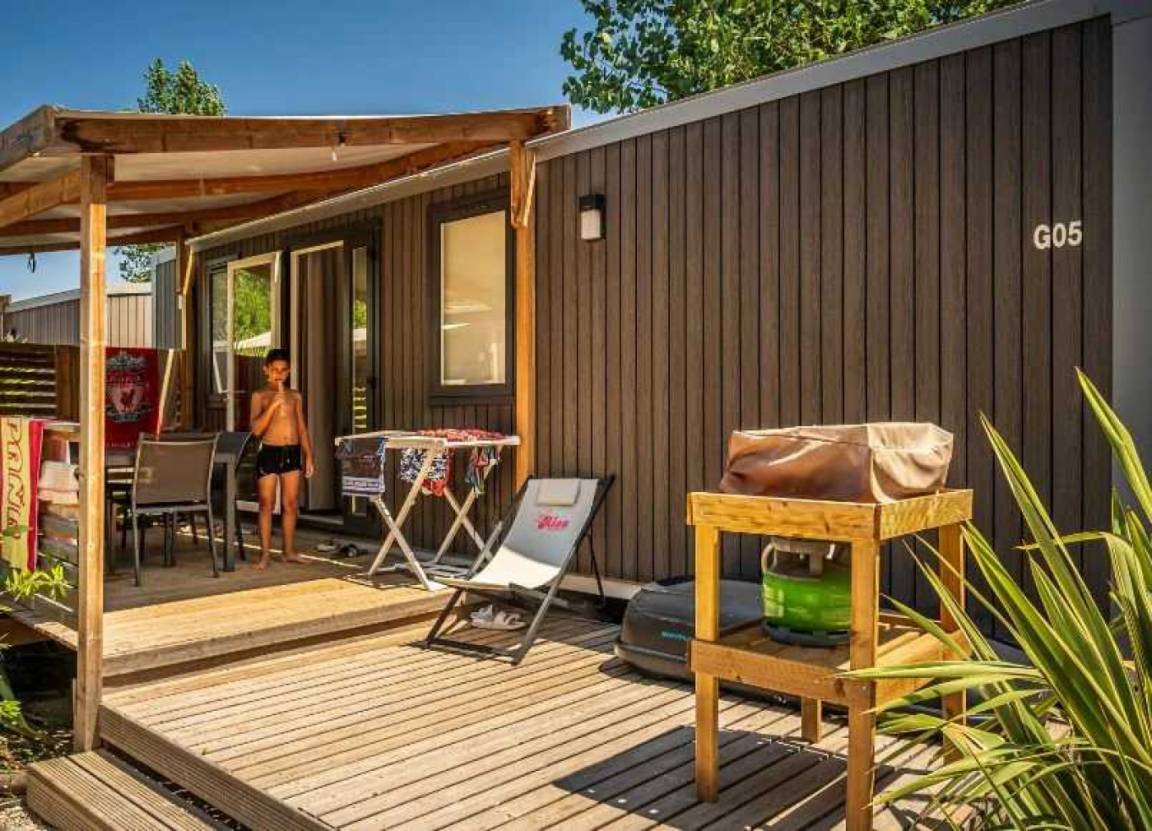 30 M² Camping ∙ 3 Chambres ∙ 6 Personnes - Sérignan