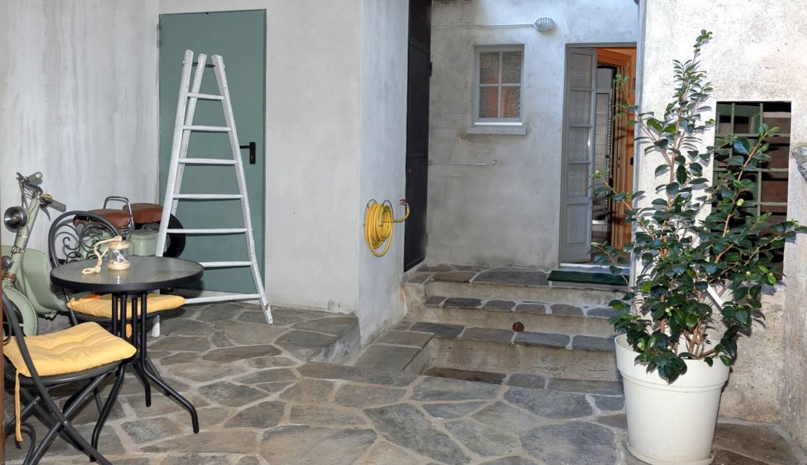 35 M² Apartament ∙ 1 Sypialnia ∙ 2 Gości - Cannobio