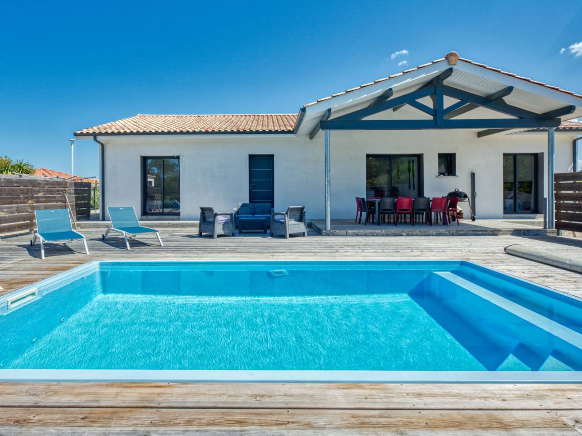 150 M² Maison De Vacances ∙ 5 Chambres ∙ 12 Personnes - Montalivet les Bains