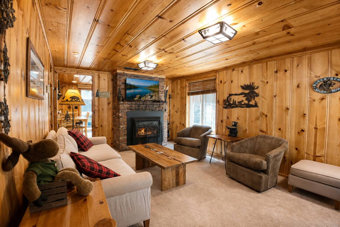 70 M² Cabin ∙ 2 Bedrooms ∙ 4 Guests - Lake Tahoe