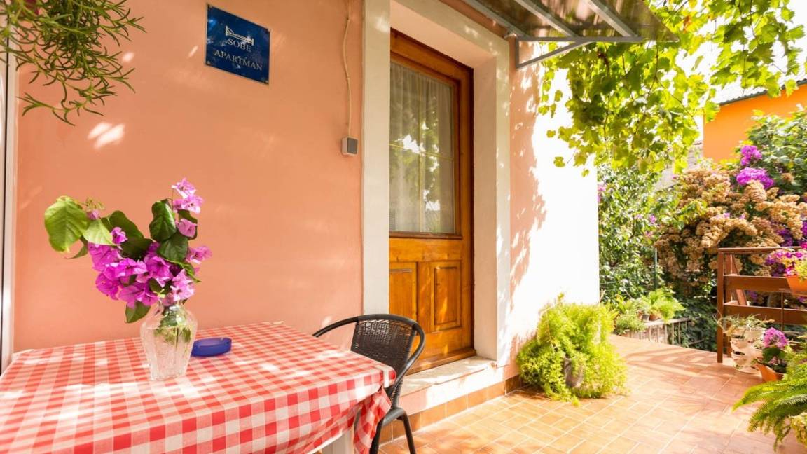 26 M² Hotel ∙ 1 Schlafzimmer ∙ 2 Gäste - Mali Lošinj