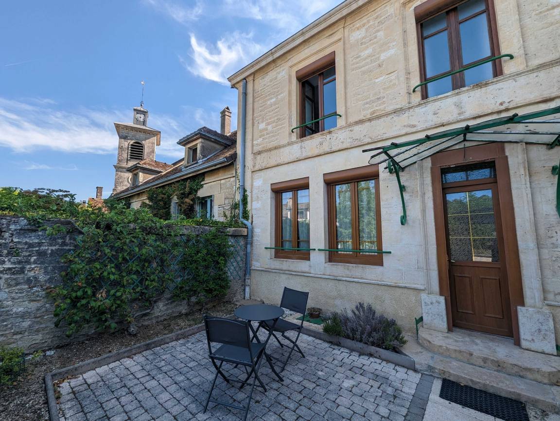 160 M² Gîte ∙ 4 Chambres ∙ 10 Personnes - Chaumont
