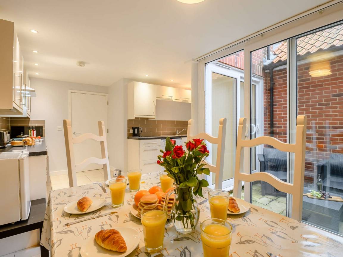 Cottage ∙ 2 Bedrooms ∙ 4 Guests - Cromer