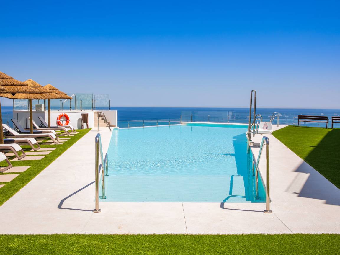 80 M² Apartamento ∙ 2 Habitaciones ∙ 4 Huéspedes - Torrox Costa