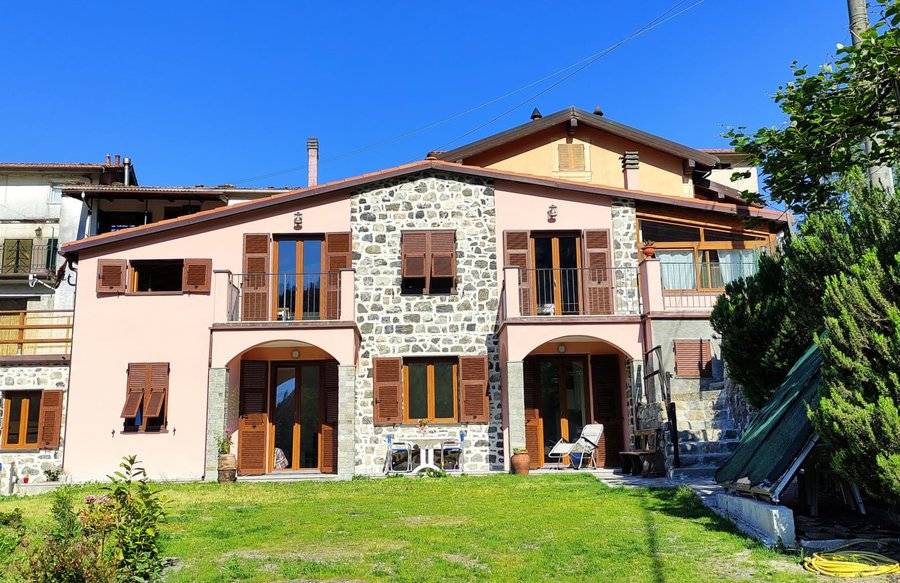 70 M² Lanthus ∙ 2 Sovrum ∙ 18 Gäster - Liguria