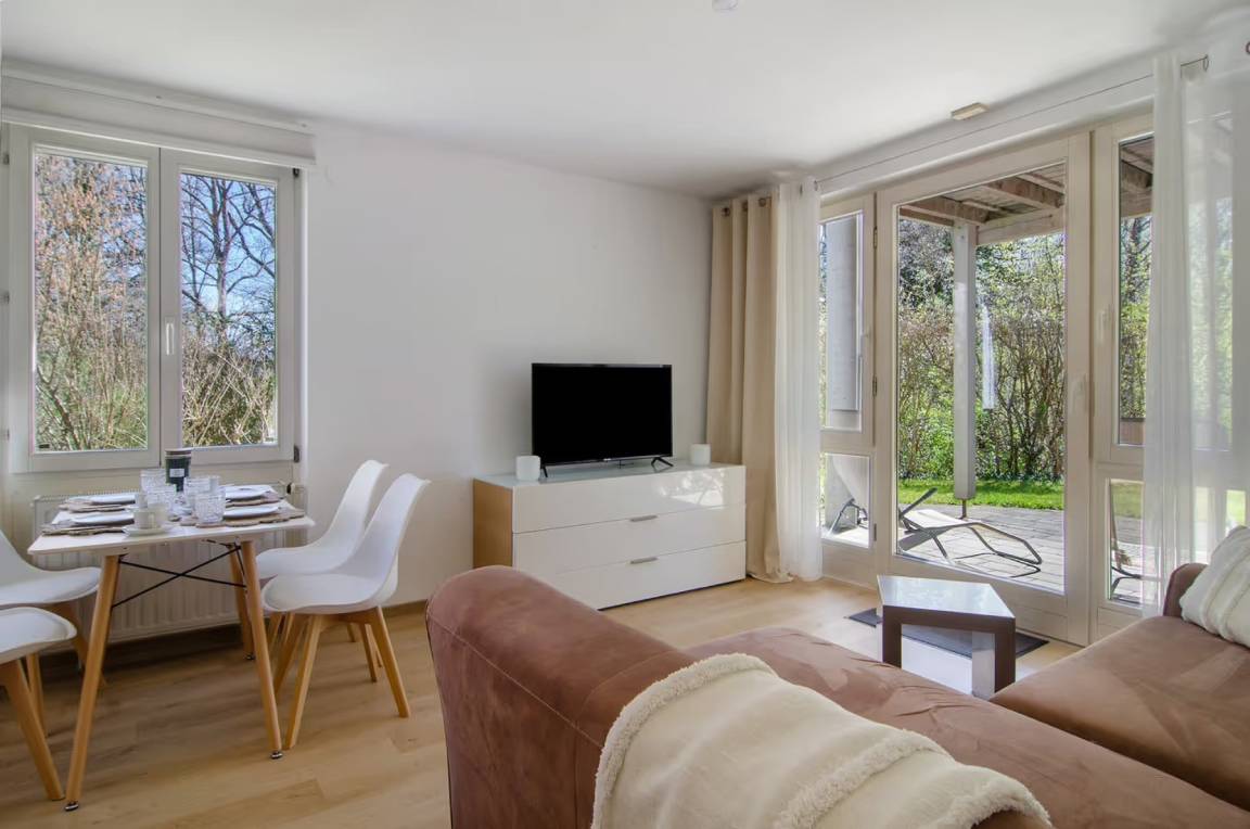 56 M² Ferienwohnung ∙ 1 Schlafzimmer ∙ 2 Gäste - Uhldingen-Mühlhofen