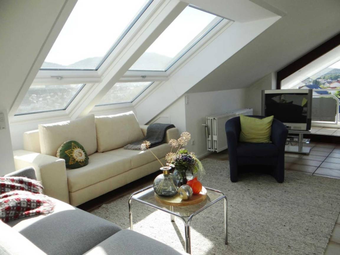 105 M² Ferienwohnung ∙ 1 Schlafzimmer ∙ 4 Gäste - Mossautal