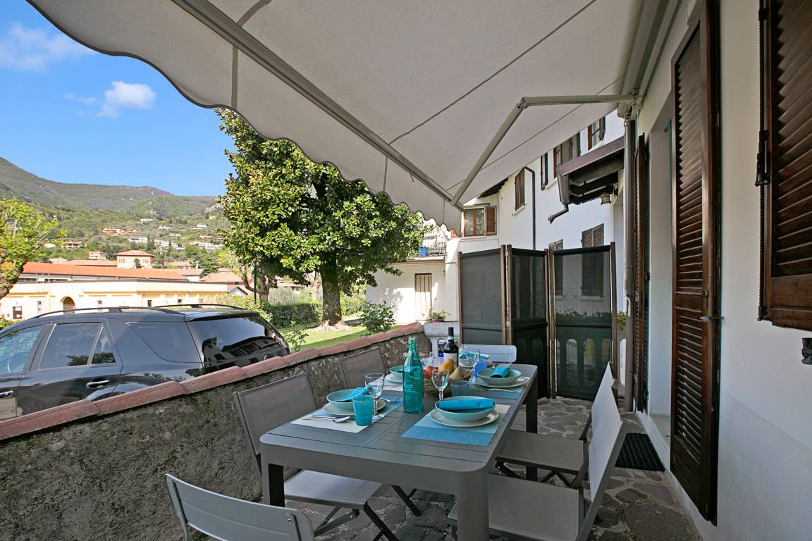 70 M² Appartamento Vacanza ∙ 2 Camere Da Letto ∙ 5 Ospiti - Gardone Riviera