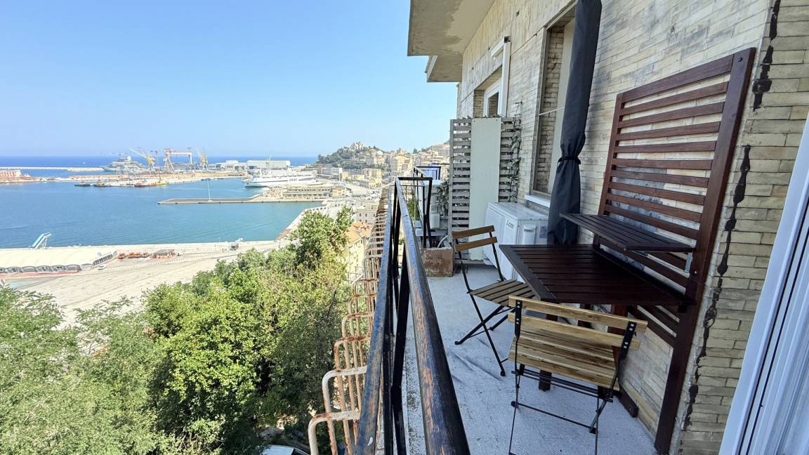 70 M² Apartamento ∙ 1 Habitación ∙ 4 Huéspedes - Ancona, Italia