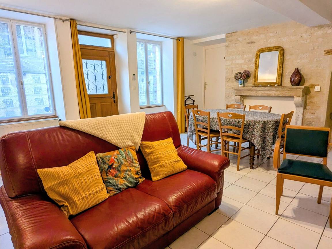 100 M² Cottage ∙ 1 Chambre ∙ 5 Personnes - Montbard