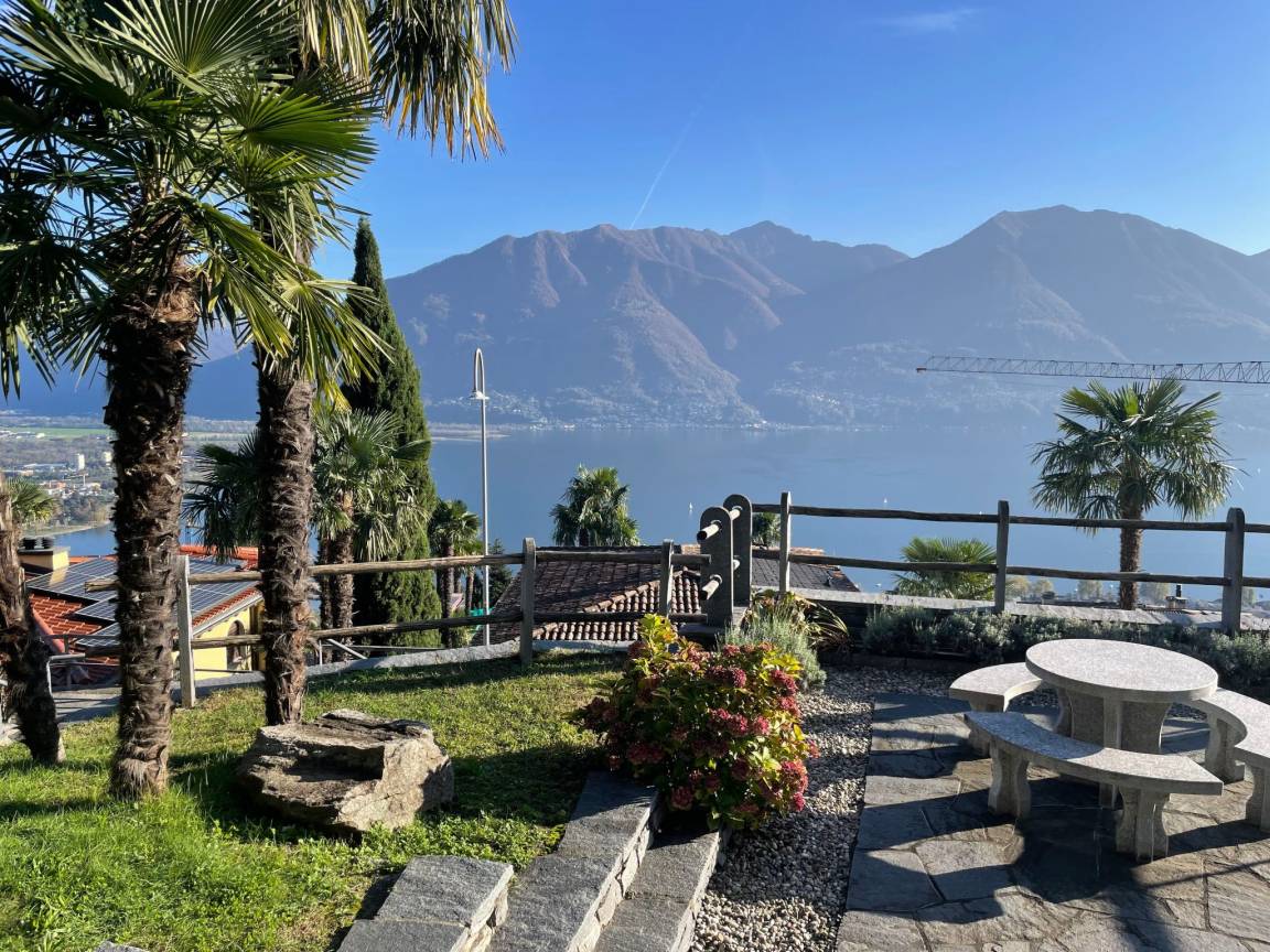 60 M² House ∙ 2 Bedrooms ∙ 4 Guests - Switzerland