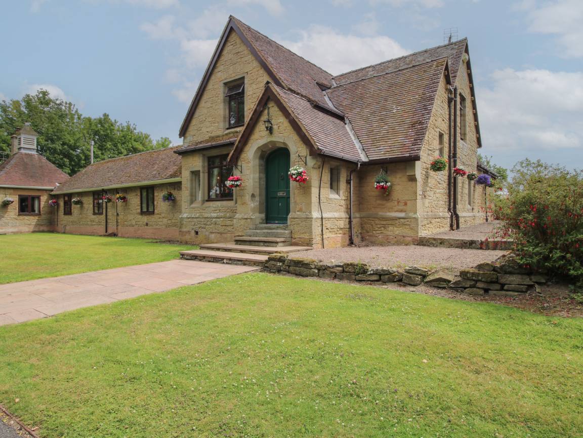 Cottage ∙ 3 Bedrooms ∙ 6 Guests - Leominster