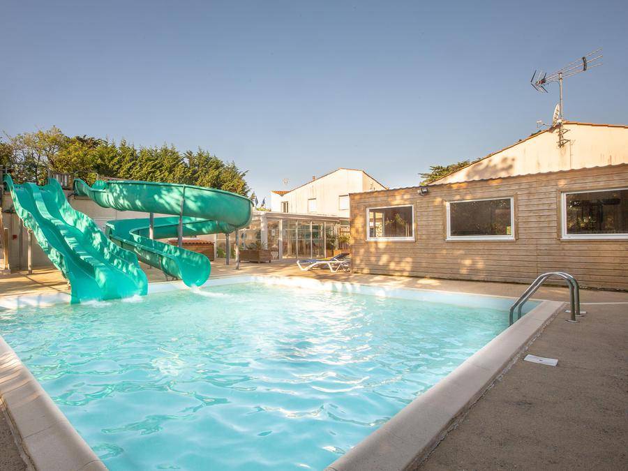 20 M² Caravan ∙ 2 Bedrooms ∙ 5 Guests - Vendée