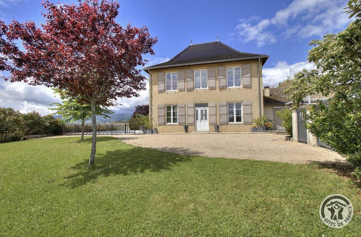 180 M² Gîte ∙ 6 Chambres ∙ 13 Personnes - Juliénas