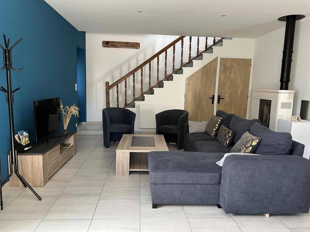 140 M² Gîte ∙ 3 Chambres ∙ 6 Personnes - Allier
