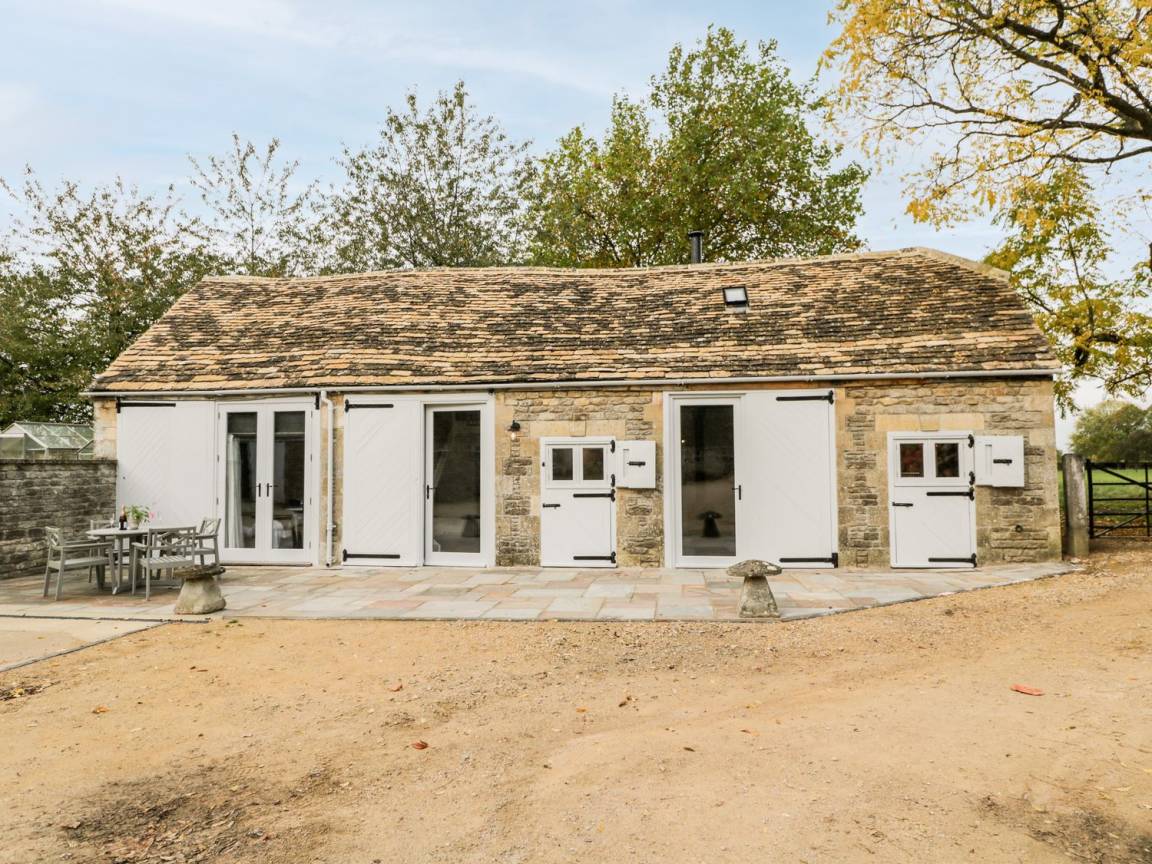 Cottage ∙ 2 Bedrooms ∙ 4 Guests - Chippenham