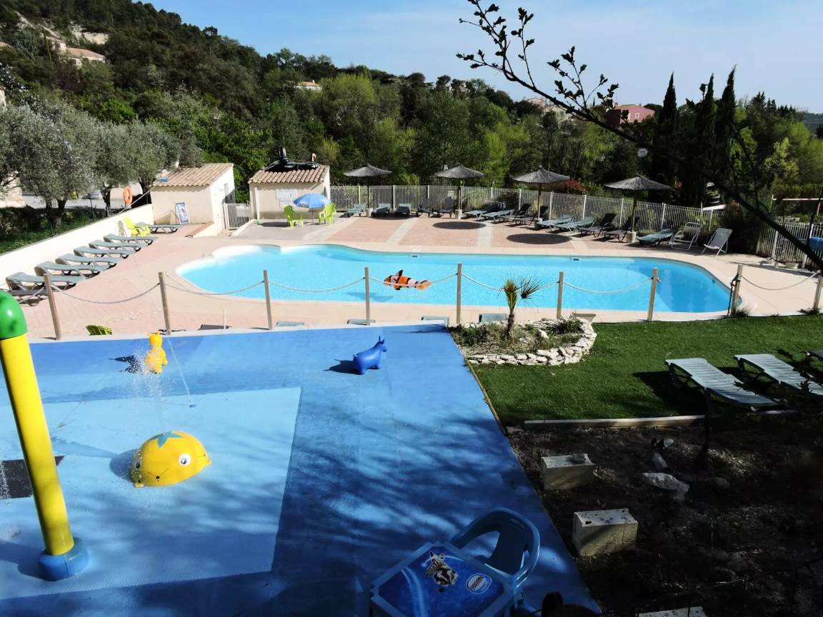 24 M² Mobil-home ∙ 2 Chambres ∙ 4 Personnes - Nyons